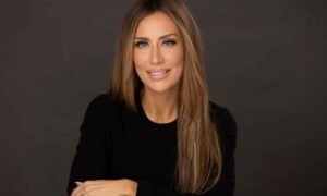 Rhonda Lewan: A Family Journey - Nice & Well